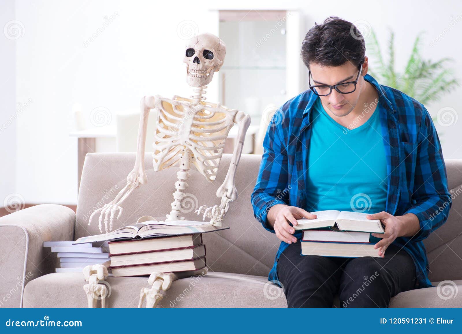 The Student Studying with Skeleton Preparing for Exams Stock Image ...
