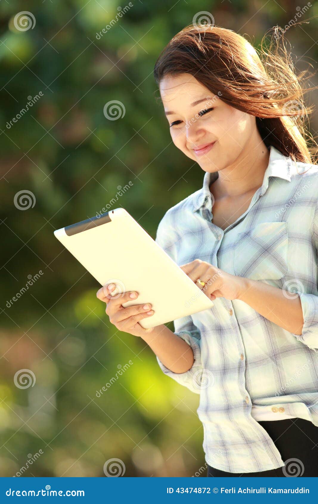 Student with Tablet Computer Stock Photo - Image of campus, full: 43474872