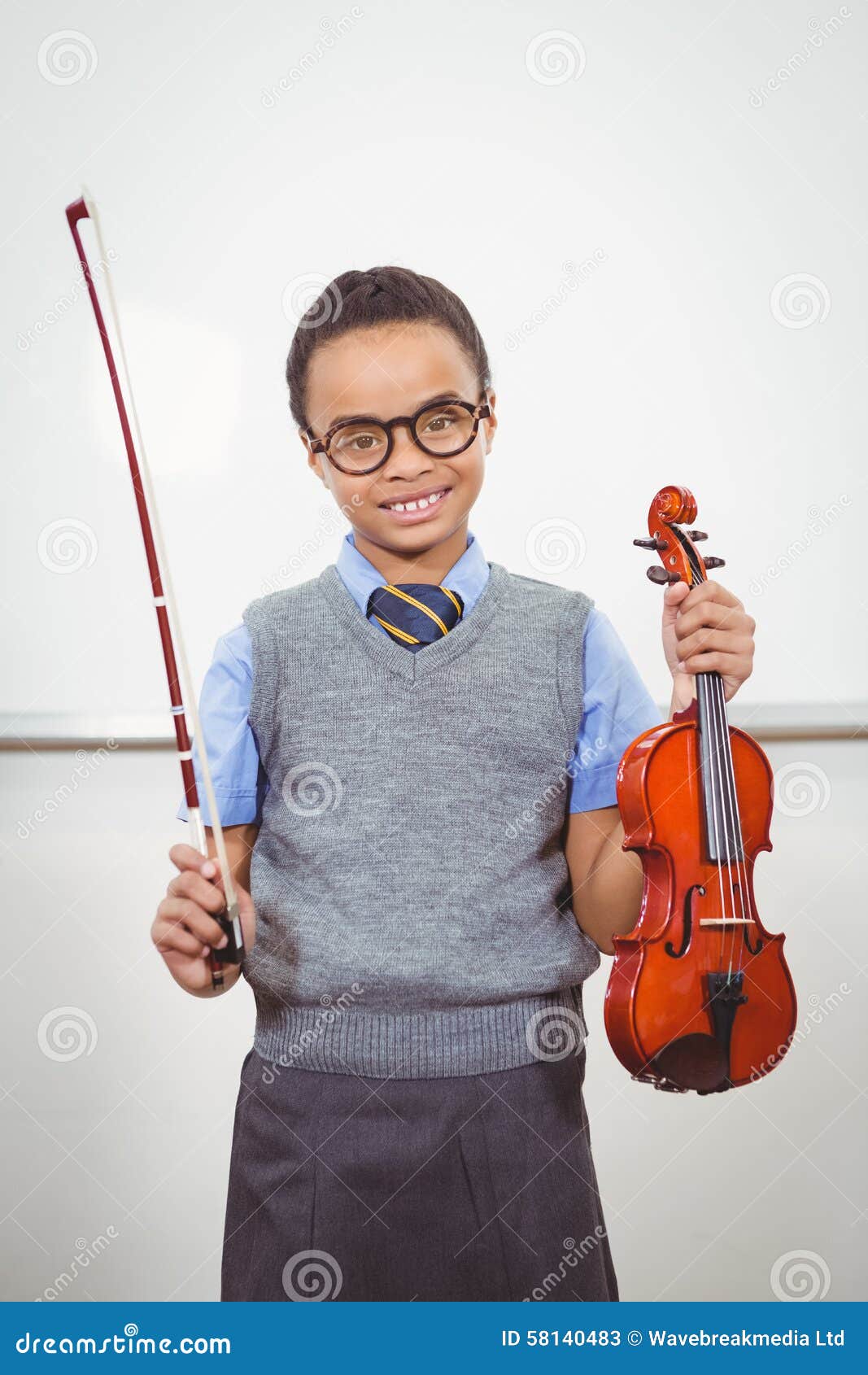 Student Using a Violin in Class Stock Image - Image of early, playing ...