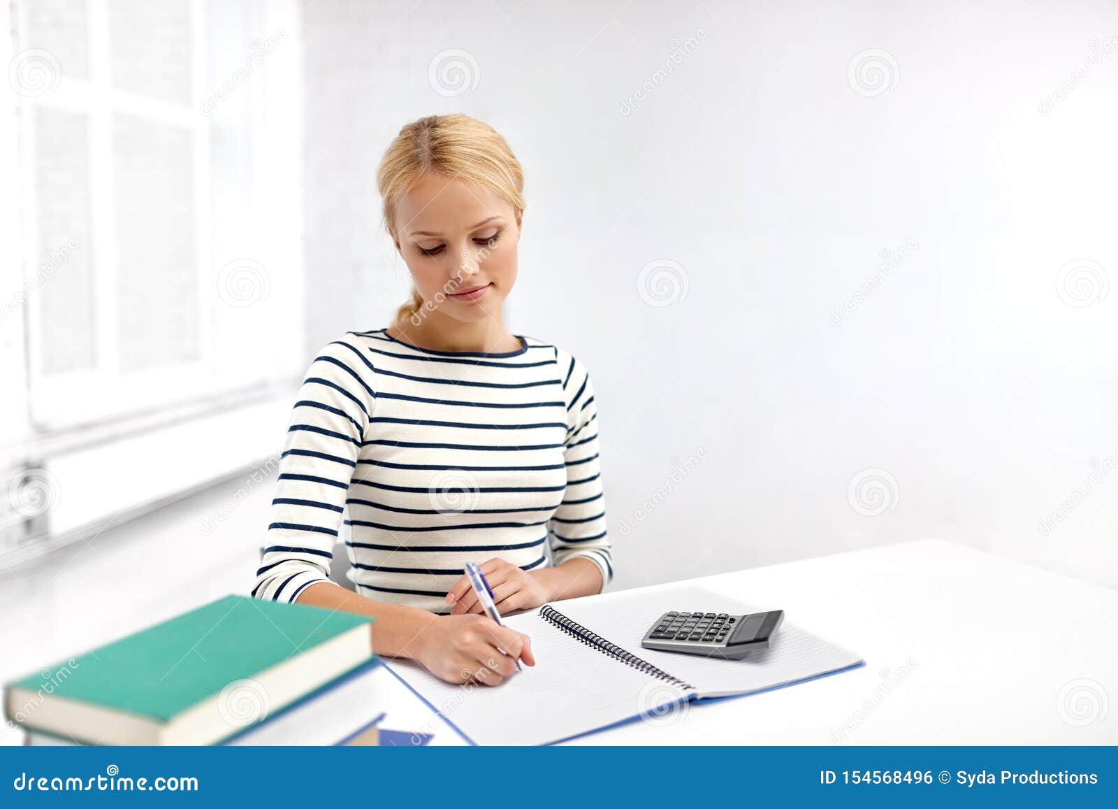 Student Woman with Books Writing To Notebook Stock Photo - Image of ...