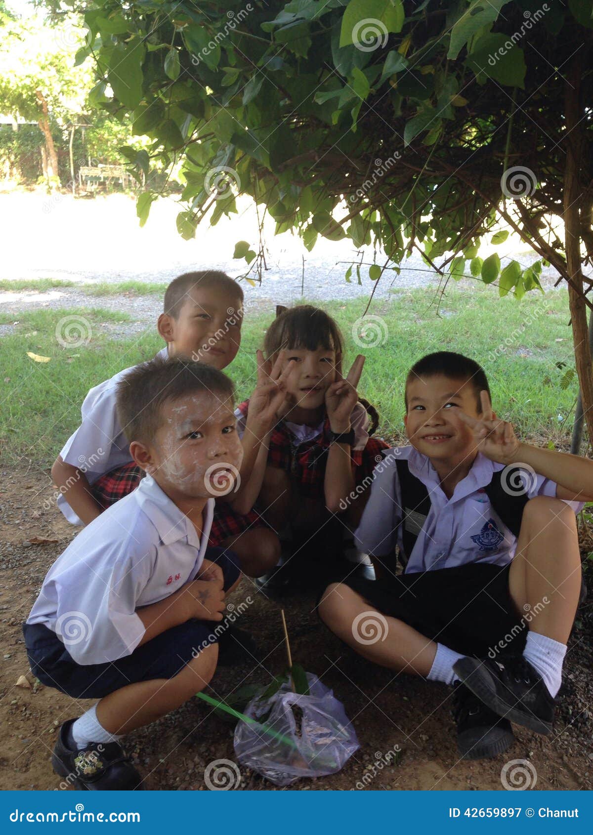 Students in action editorial photography. Image of class - 42659897