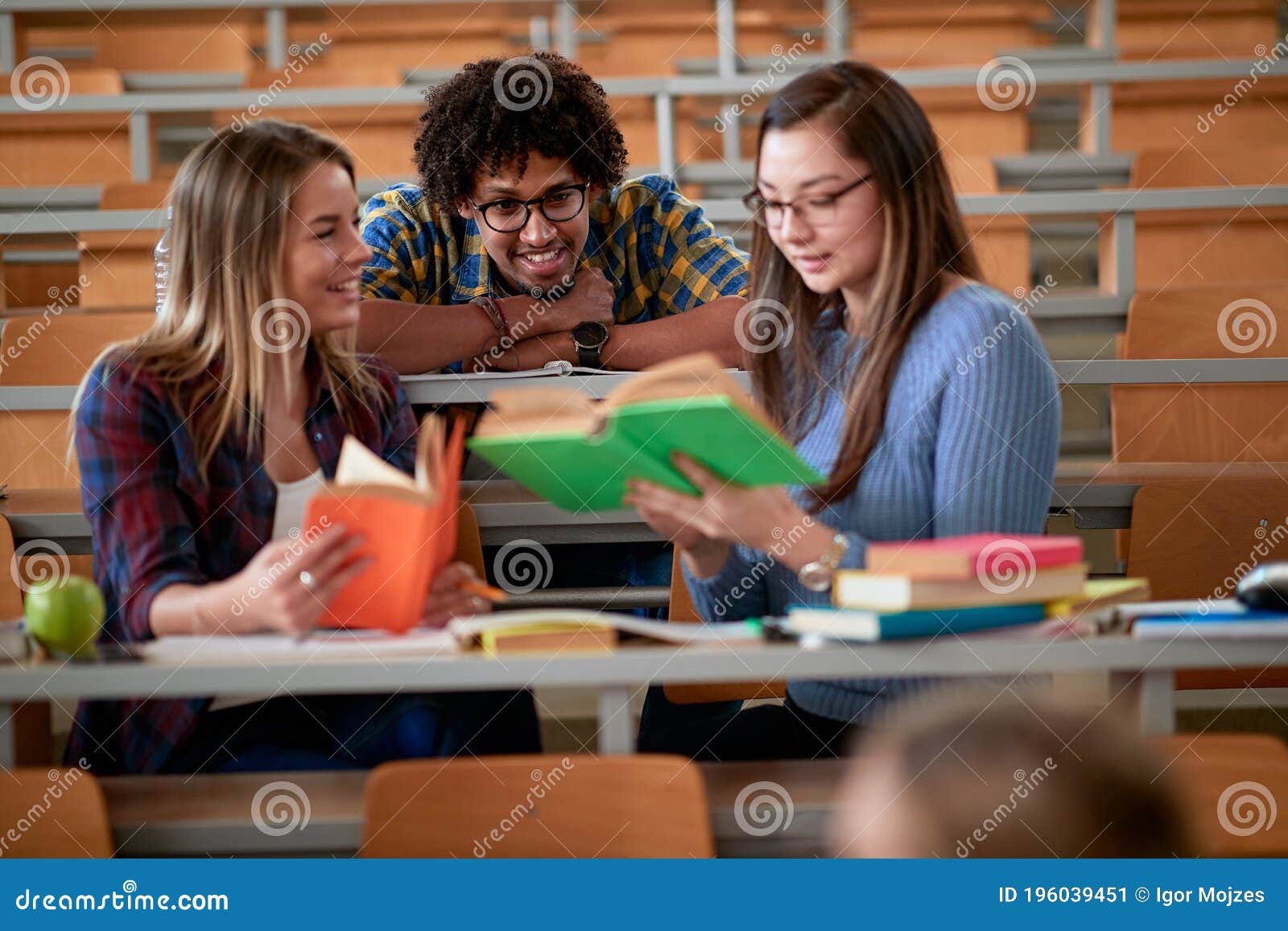 Students Chatting about the Lesson in Break of a Lecture Stock Image ...