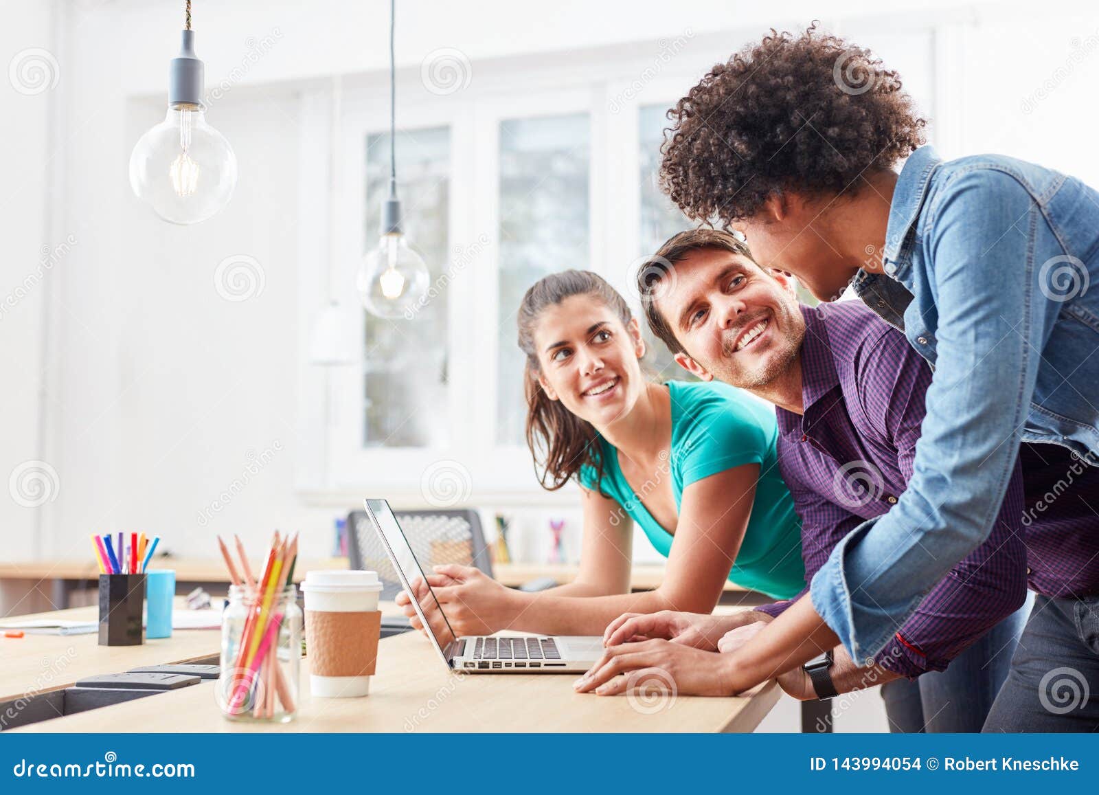 Students with Consultant in Computer Seminar Stock Photo - Image of ...