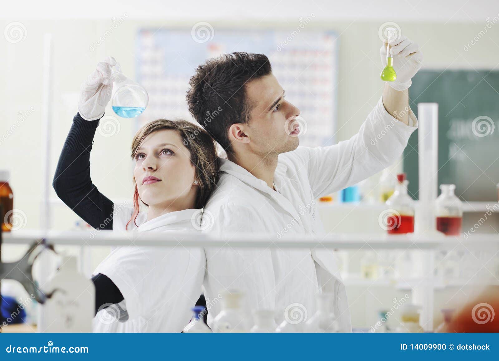 Students couple in lab stock photo. Image of bright, chemistry - 14009900