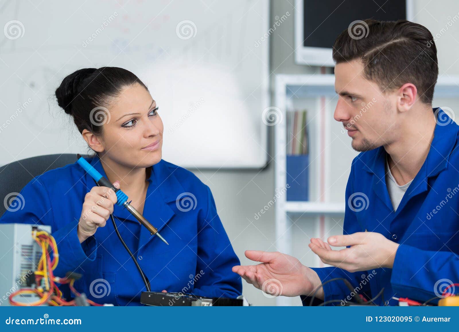 Students in Electronics Class at University Stock Image - Image of ...