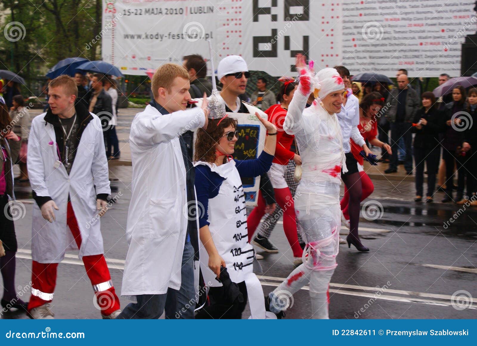 Students party editorial photo. Image of congregate, march - 22842611