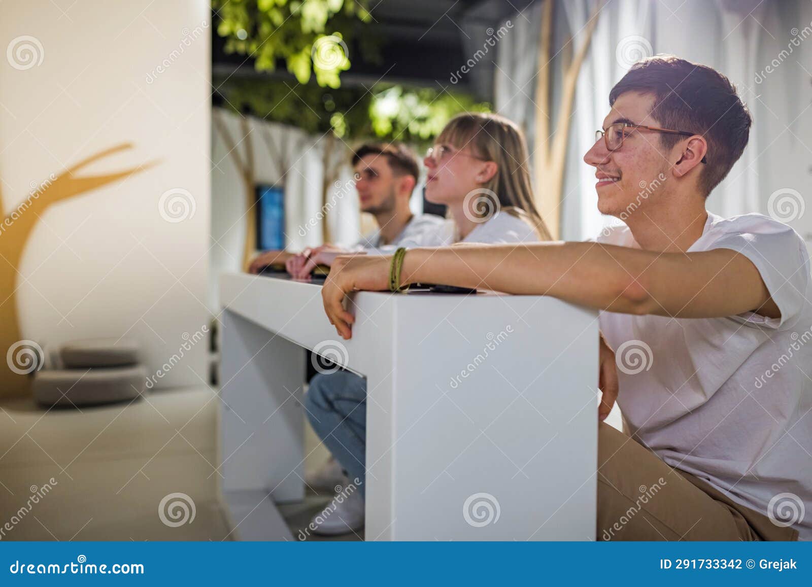 Students at a Quiz Competition Stock Photo - Image of hands, object ...