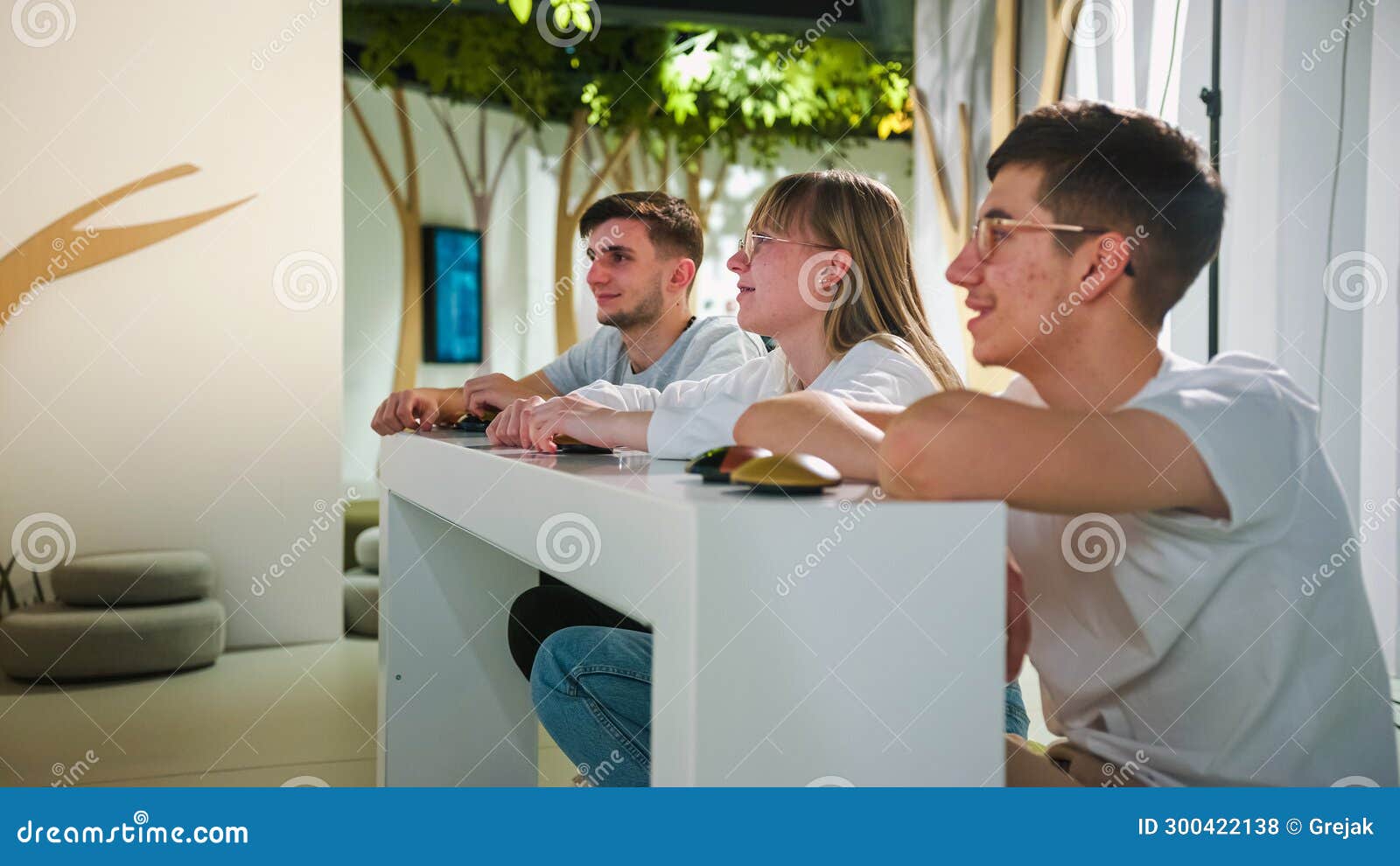 Students at a Quiz Competition Stock Photo - Image of smart, answer ...