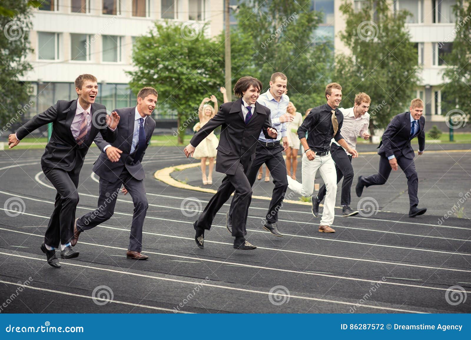 Students run editorial photography. Image of smiling - 86287572