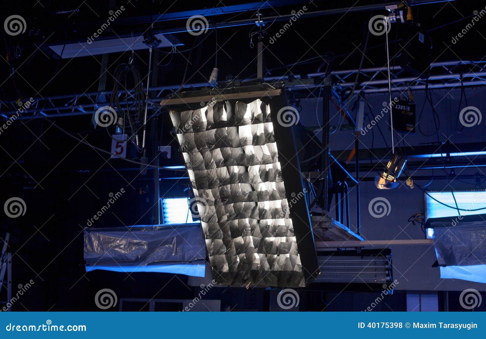 Studio lights stock photo. Image of gear, modern, photograph - 40175398