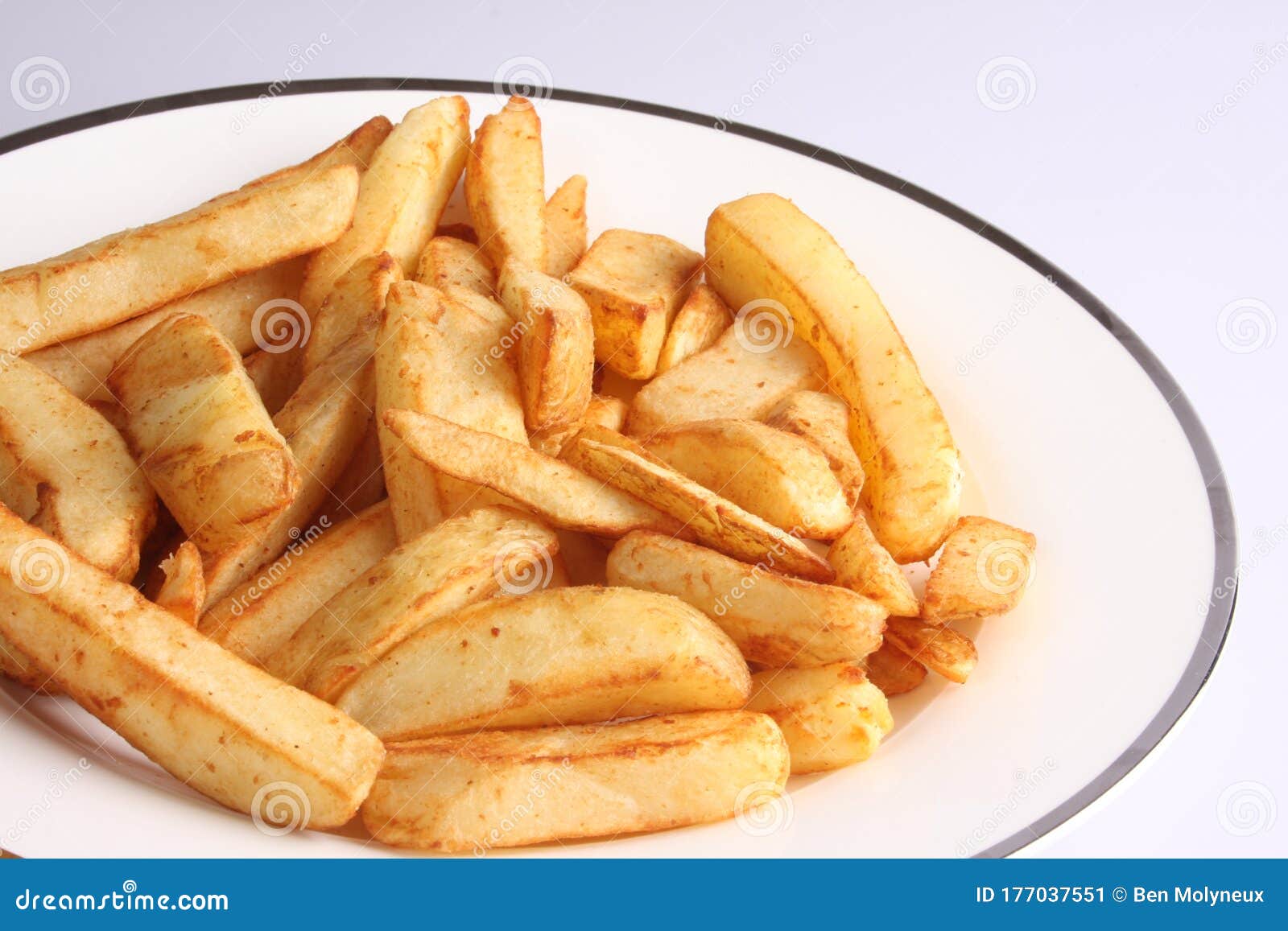 A Studio Photograph of Cooked Oven Chips Stock Image - Image of ...