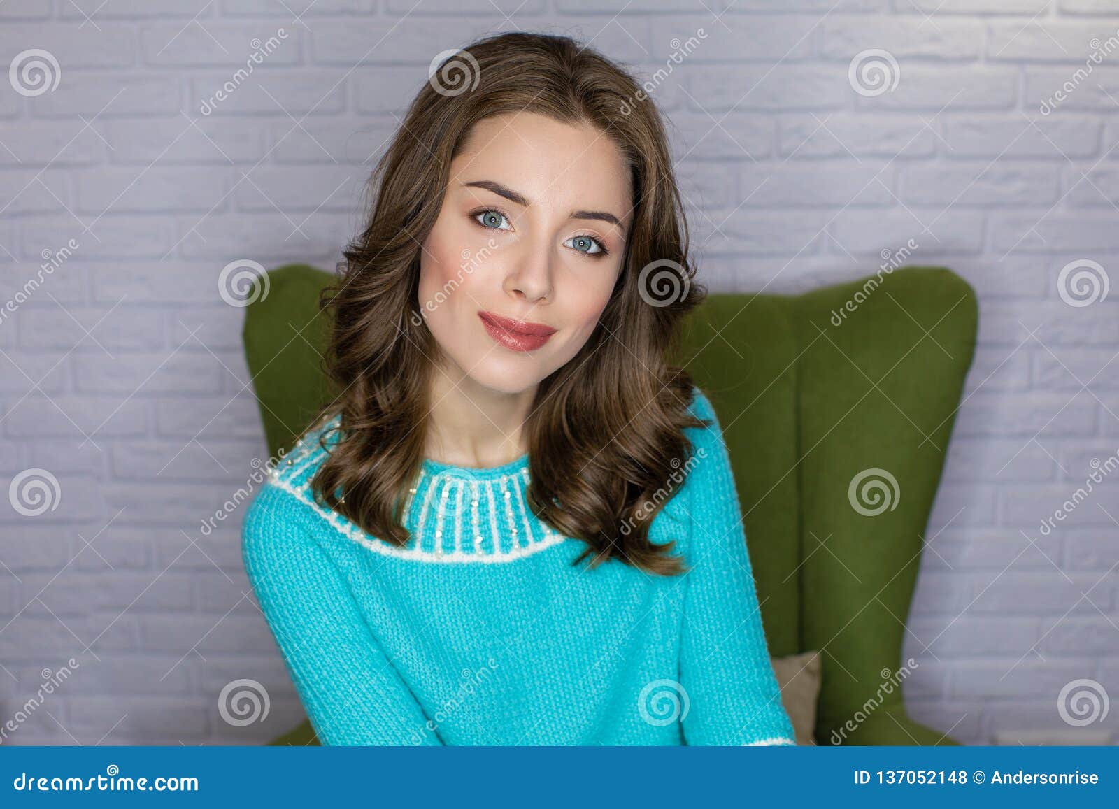 Studio Portrait Young Woman with Ring Flash Effect Stock Photo - Image ... Studio Portrait Young Woman with Ring Flash Effect Stock Photo - Image ...