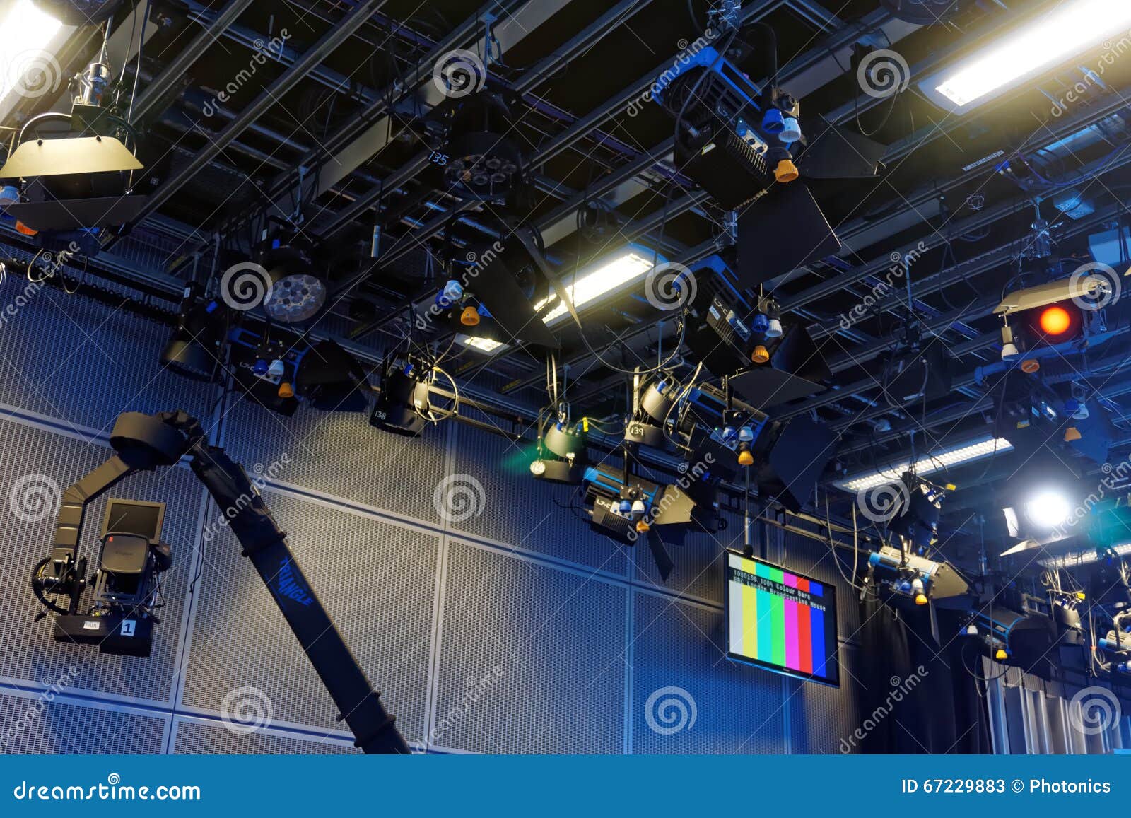 Studio Rigging editorial stock photo. Image of cameras - 67229883