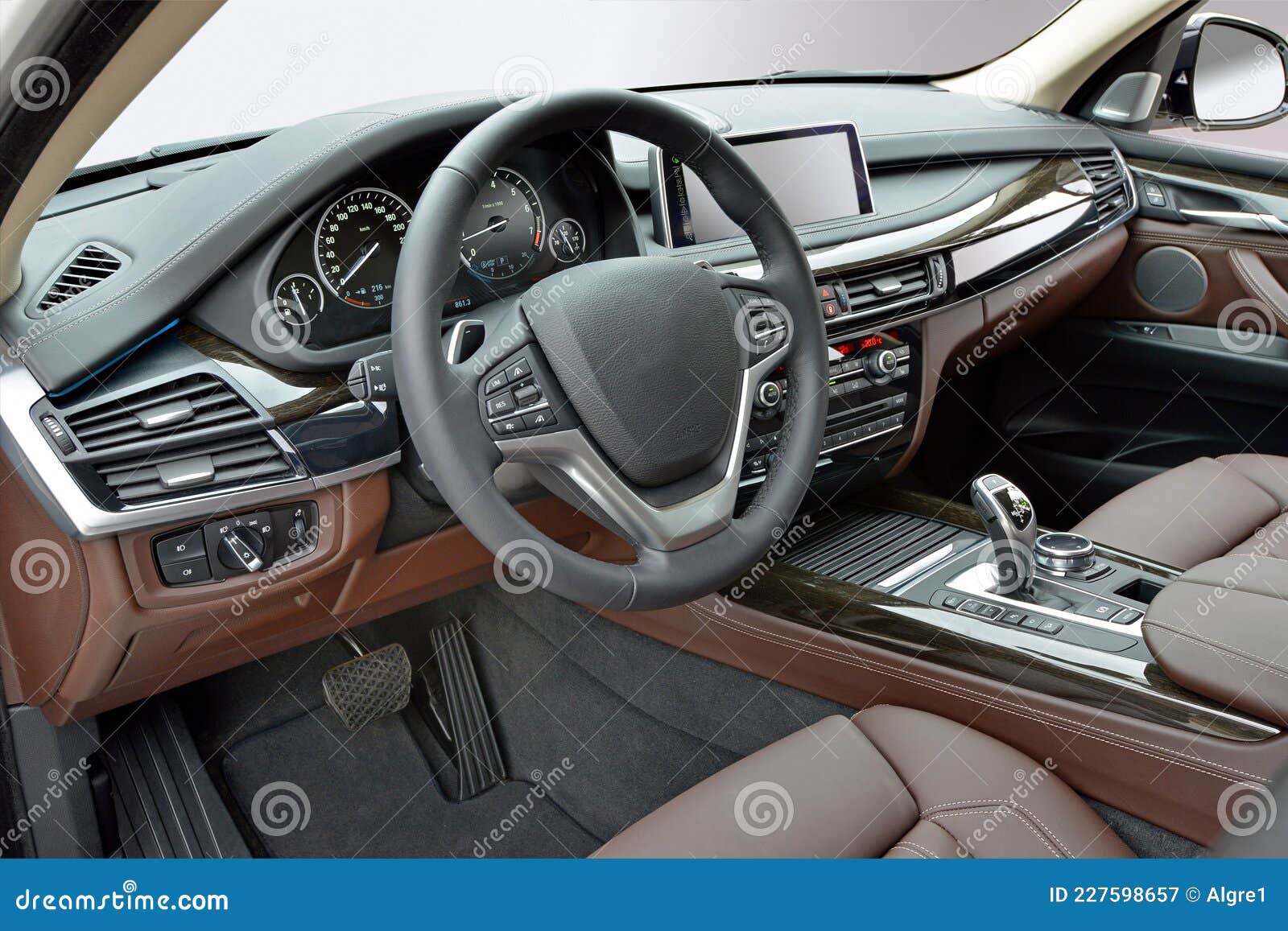 Dashboard of a modern SUV stock image. Image of equipment - 227598657
