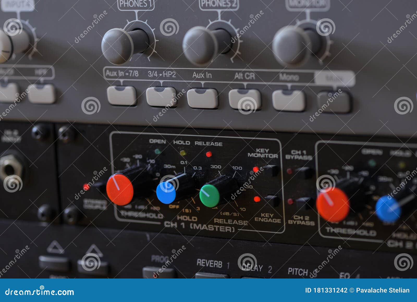 Studio Sound Processor with with Compressors, Preamplifiers and Audio ...