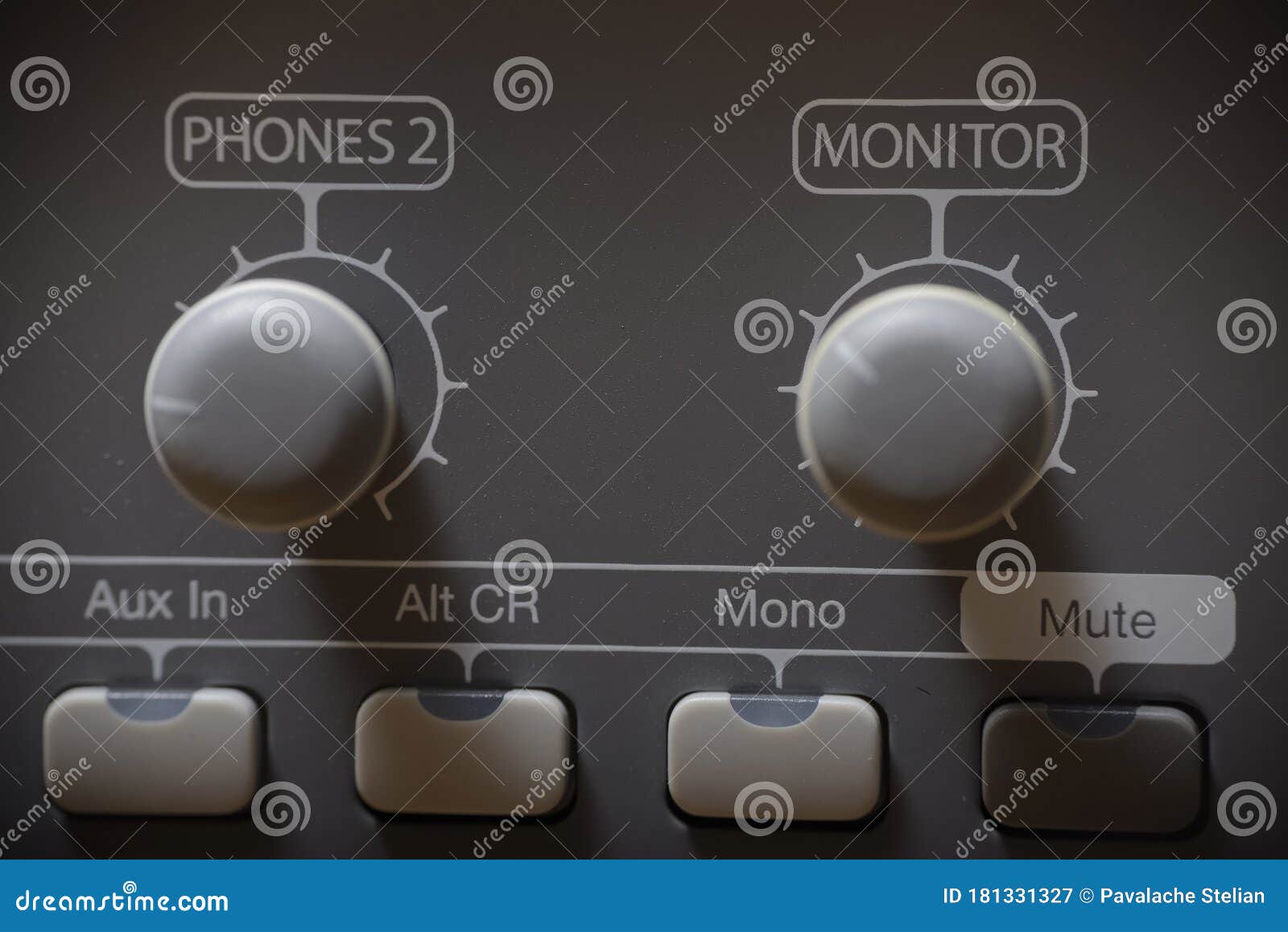 Studio Sound Processor with with Compressors, Preamplifiers and Audio ...