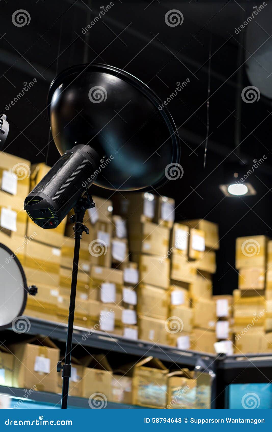 Studio Strobe Light / Studio Strobe / Studio Strobe in Photography ...