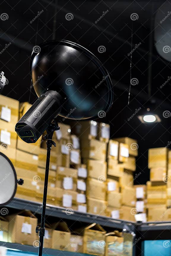 Studio Strobe Light / Studio Strobe / Studio Strobe in Photography ...