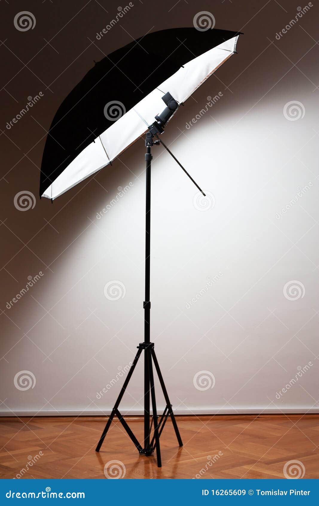 Studio umbrella stock image. Image of technology, flash - 16265609