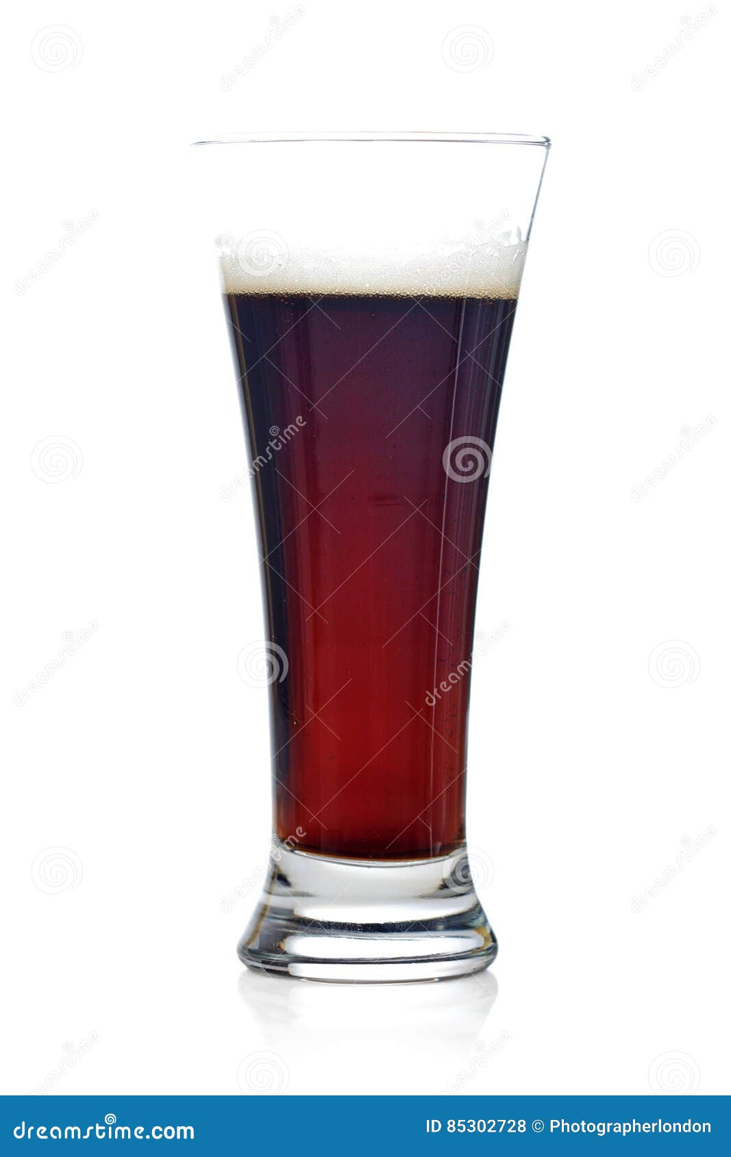 Studio Van Donker Bier Wordt Geschoten Dat Stock Foto - Image of ...