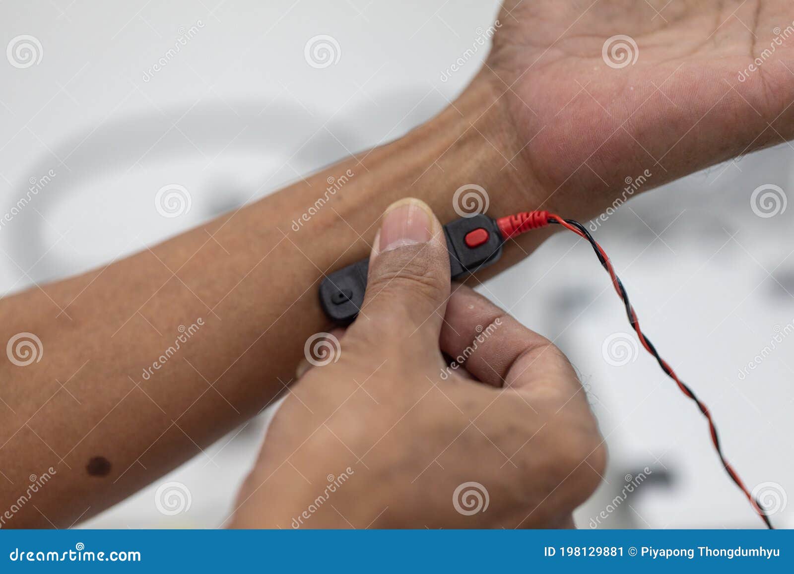 Nervous System Test in Laboratory. Stock Image - Image of neuromuscular ...