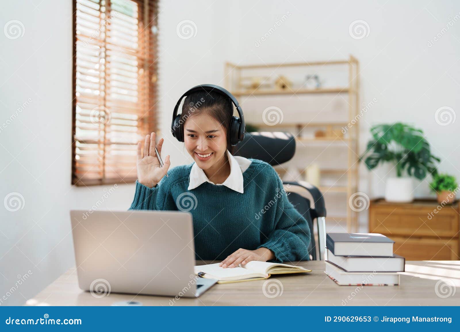 Studying Online, Beautiful Asian Female Student or Student Studying ...