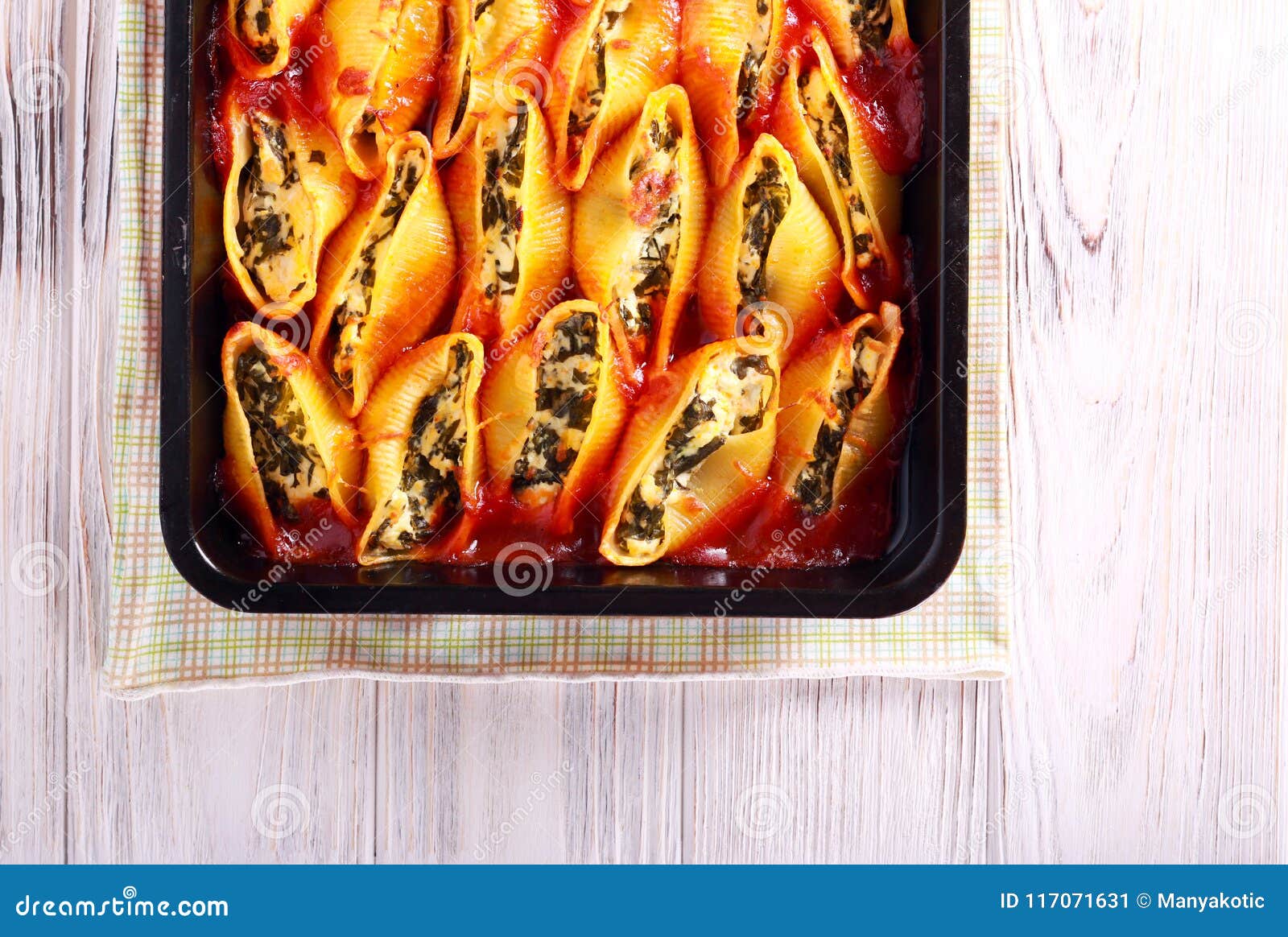 Stuffed Big Pasta Shells with Spinach and Cheese Stock Image - Image of ...