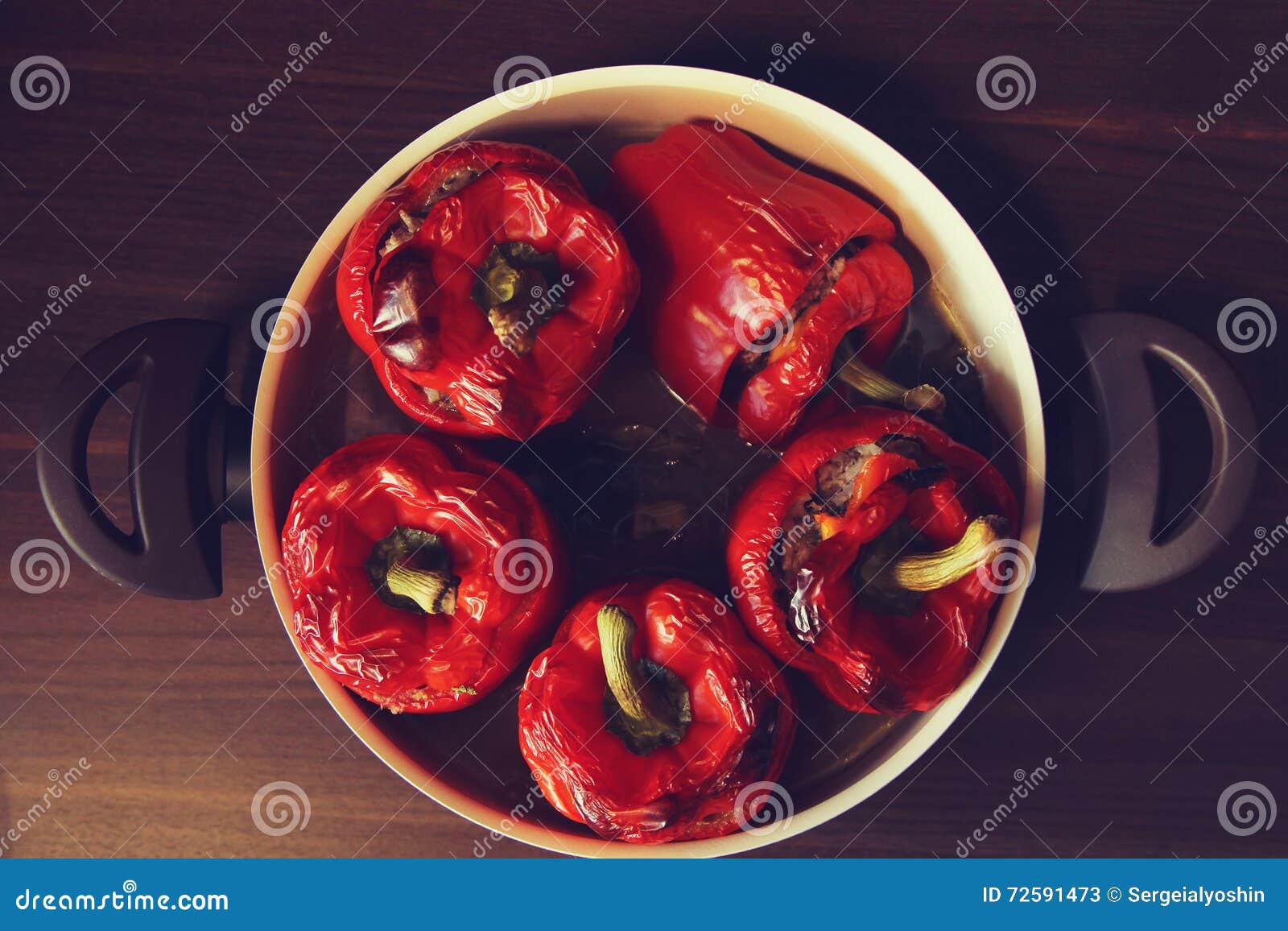 Stuffed red pepper stock image. Image of gastronomy, vegetarian - 72591473