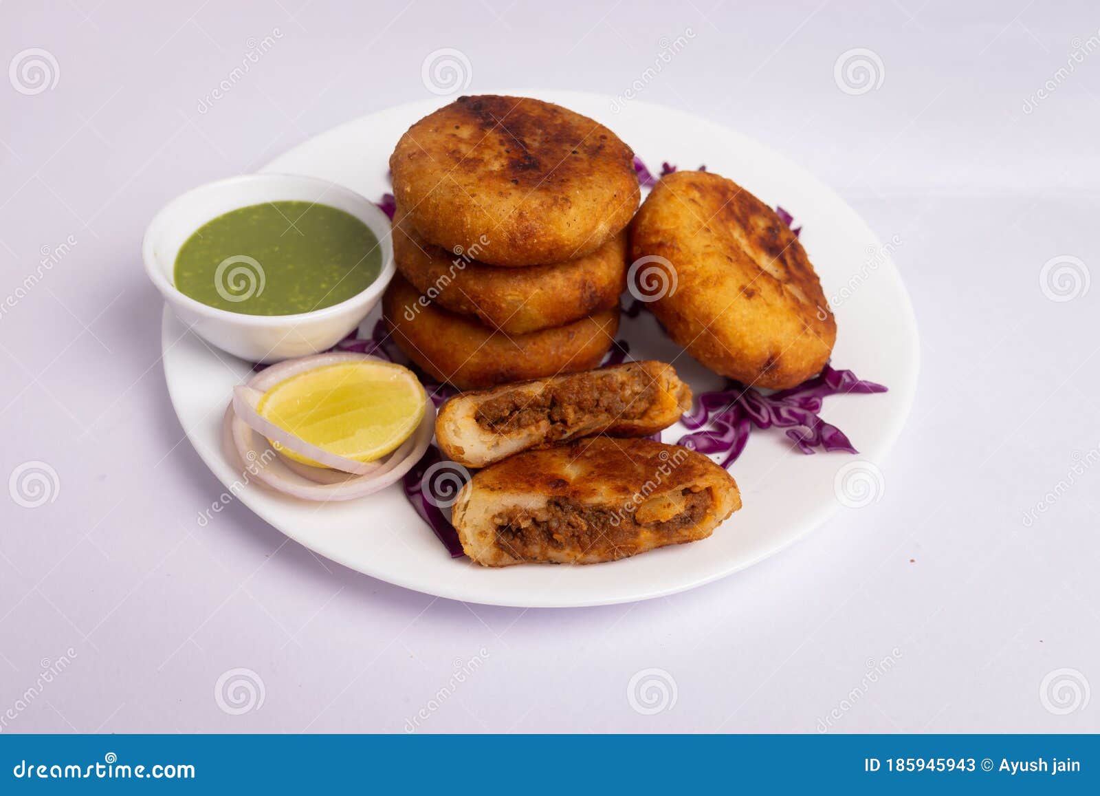 Vada Pav, Mumbai Famous Vada Paav Is An Indian Burger. Potato Patty Is ...