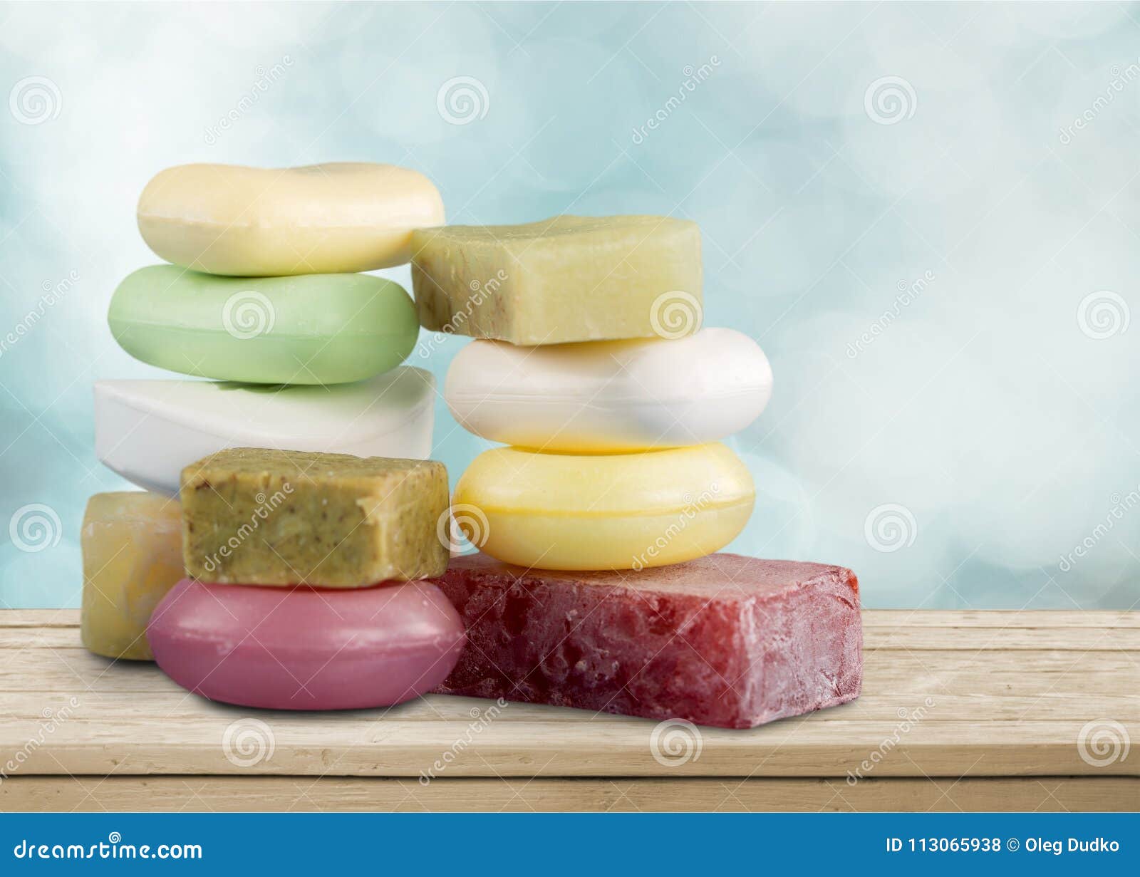 Stuk zeep stock foto. Image of groep, staaf, kleur, gekleurd - 113065938