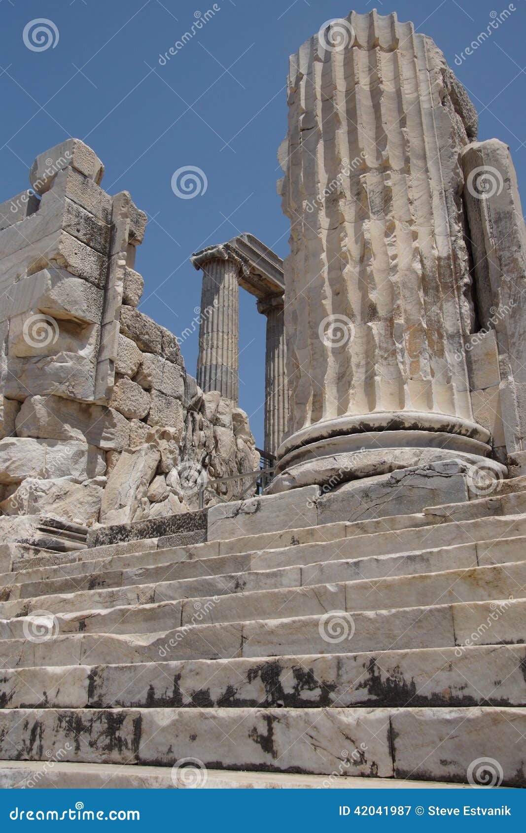 Stumps of Massive Stone Columns Stock Image - Image of architecture ...