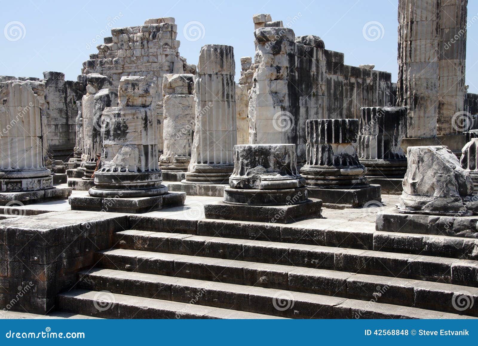 Massive Stone Mound With Prehistoric Carvings Editorial Photo ...