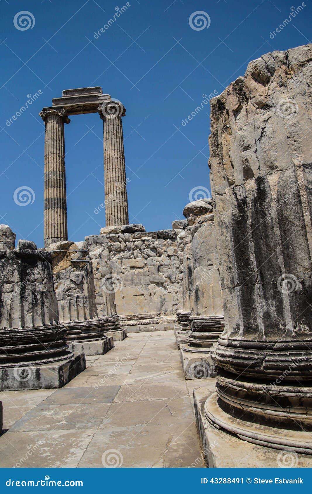 Stumps of Massive Stone Columns Stock Image - Image of building, didyma ...