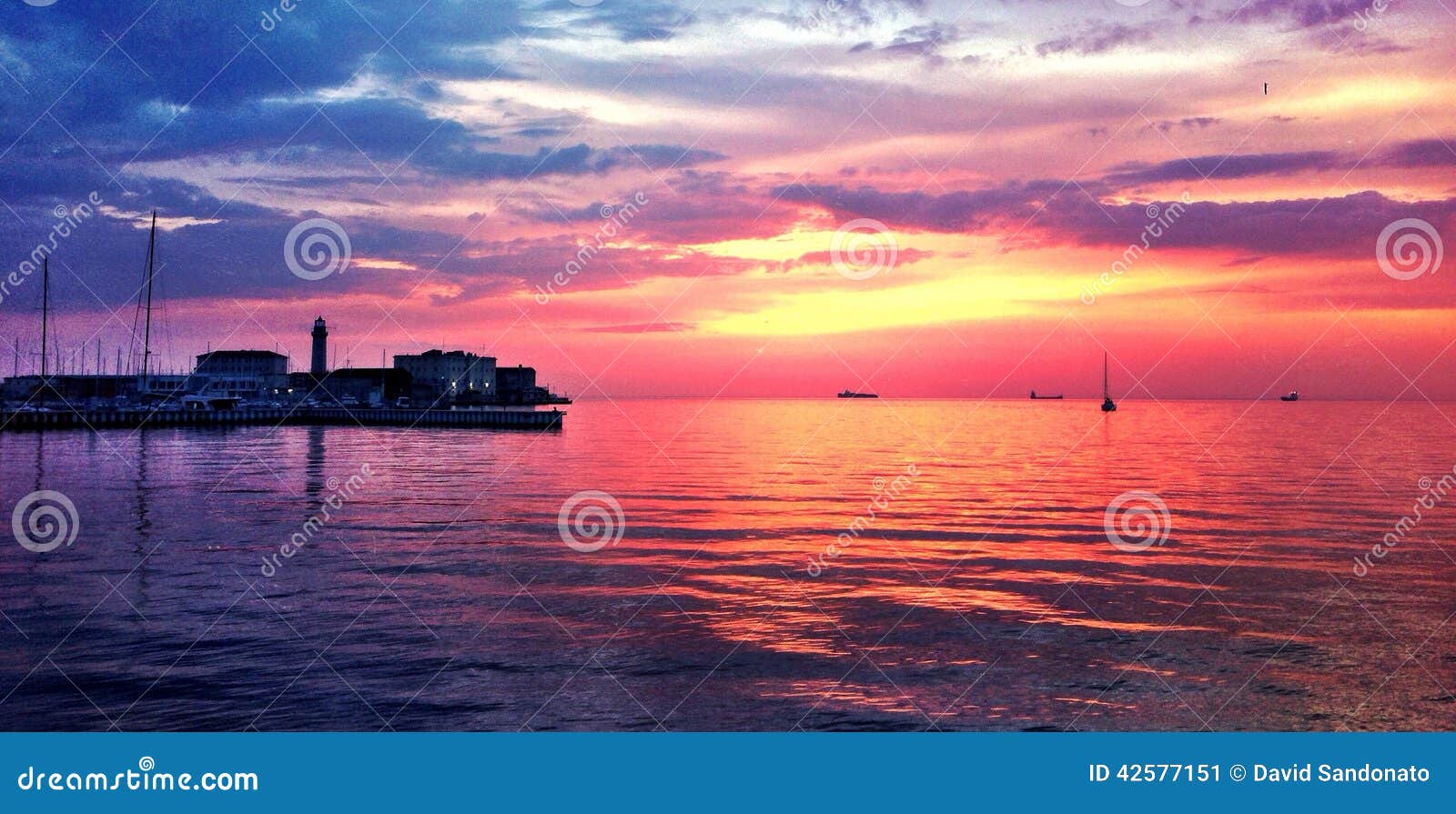 Stunning Italian Sunset at the Sea Stock Image - Image of ship, sunset ...