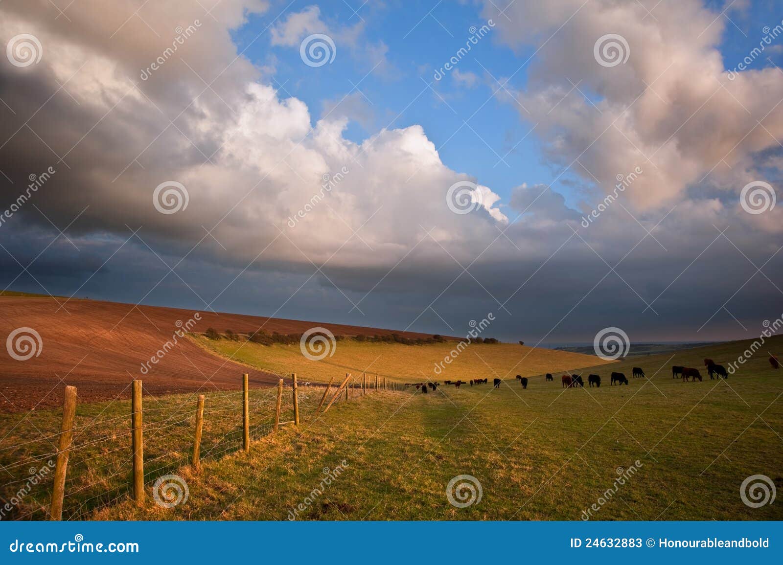 Stunning Scene Across Escarpment Landscape Stock Image - Image of beams ...