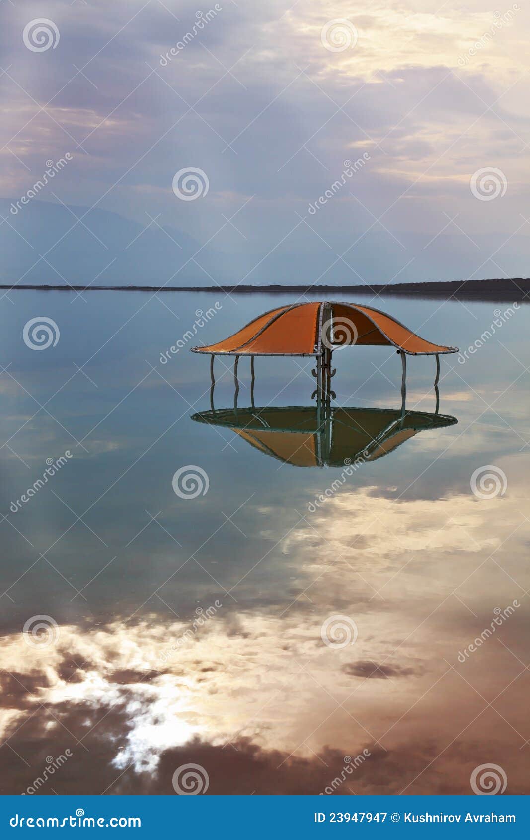 A Stunning Visual Effect on Sea Stock Image - Image of visual, gasebo ...