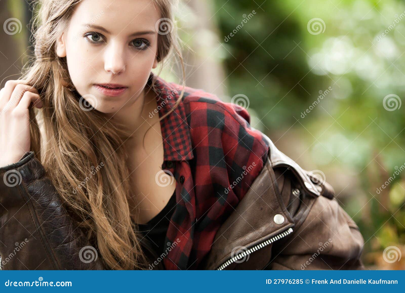 Sturdy autumn girl stock image. Image of winter, lifestyle - 27976285