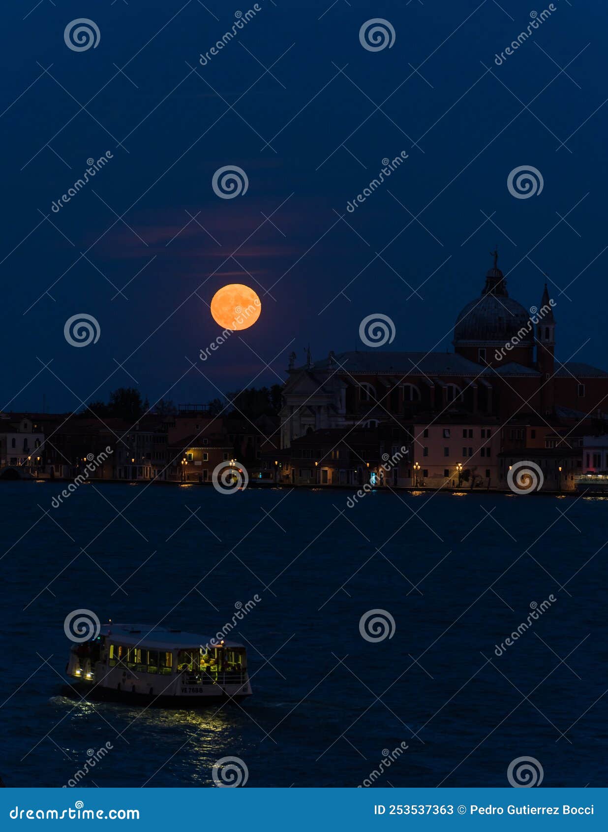Sturgeon Supermoon Over the Lagoon in Venice, Italy on August 2022 ...