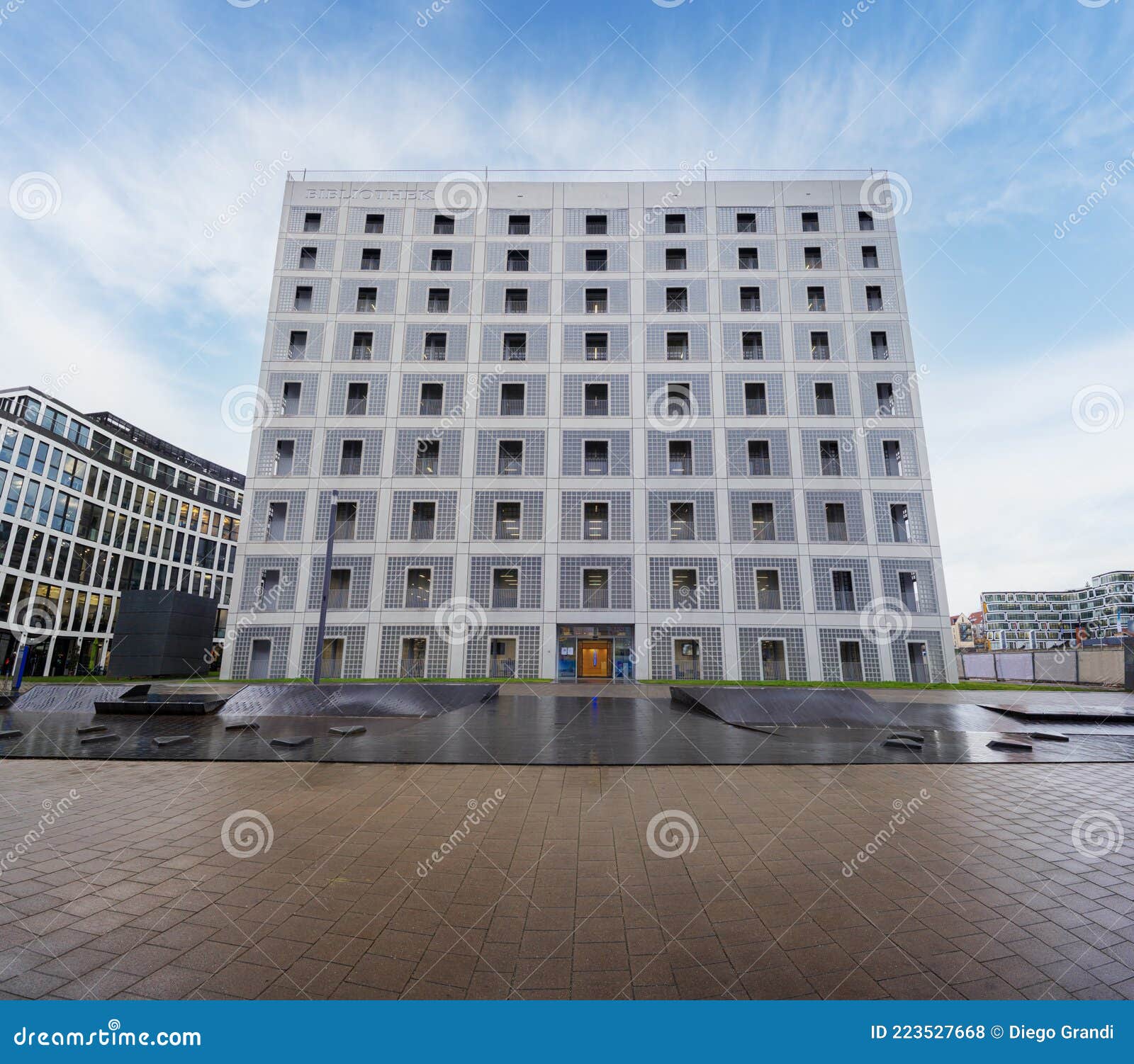 Stuttgart Public Library Facade Stadtbibliothek Stuttgart - Stuttgart ...