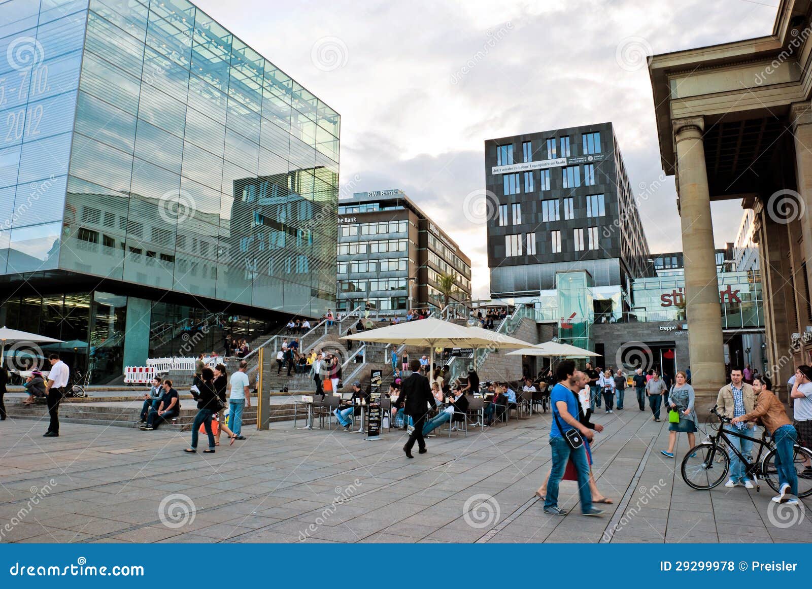 Stuttgart-Stadtzentrum redaktionelles stockfoto. Bild von zieleinheit ...