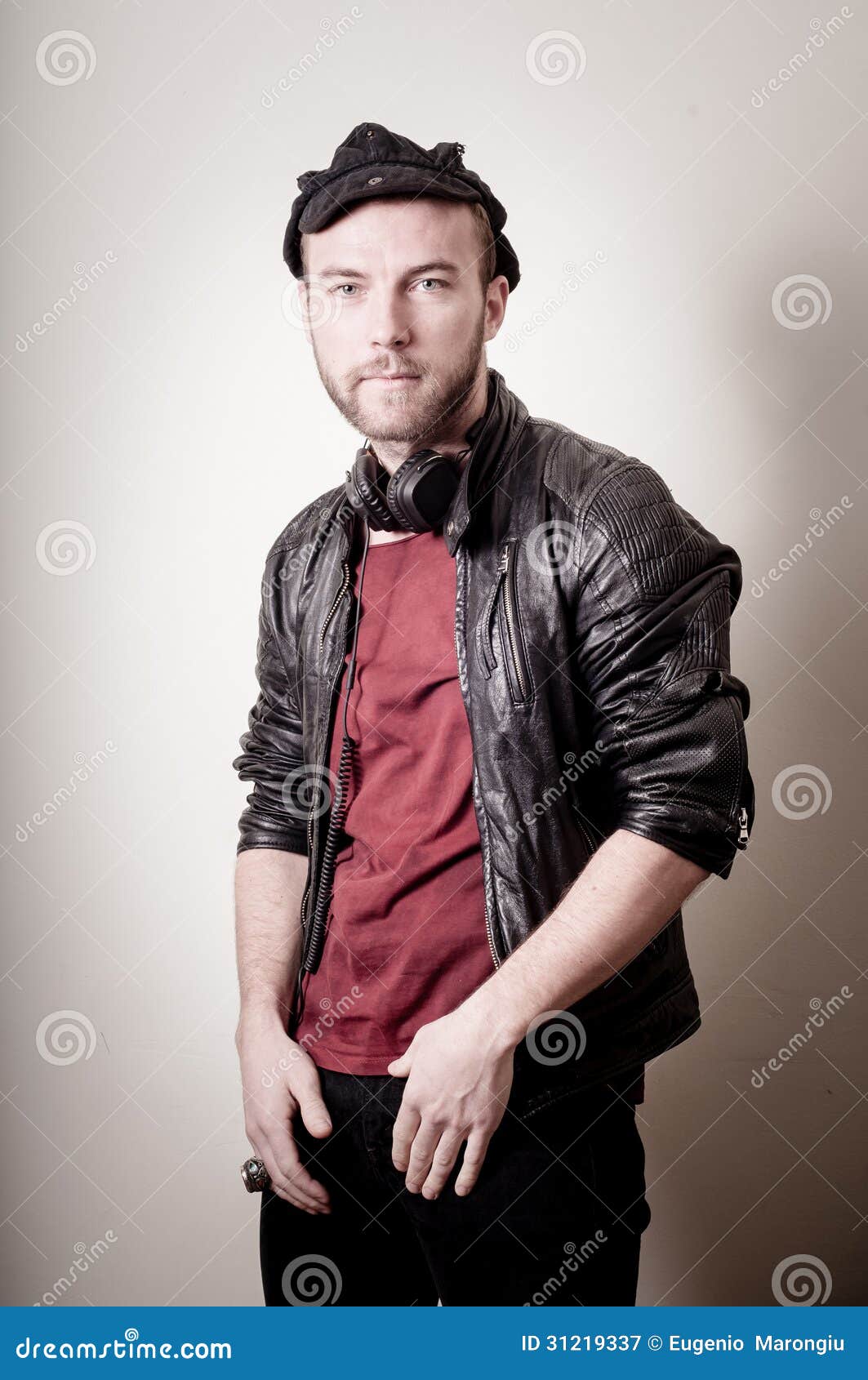 Stylish Hipster Man Portrait Stock Image - Image of beard, blonde: 31219337