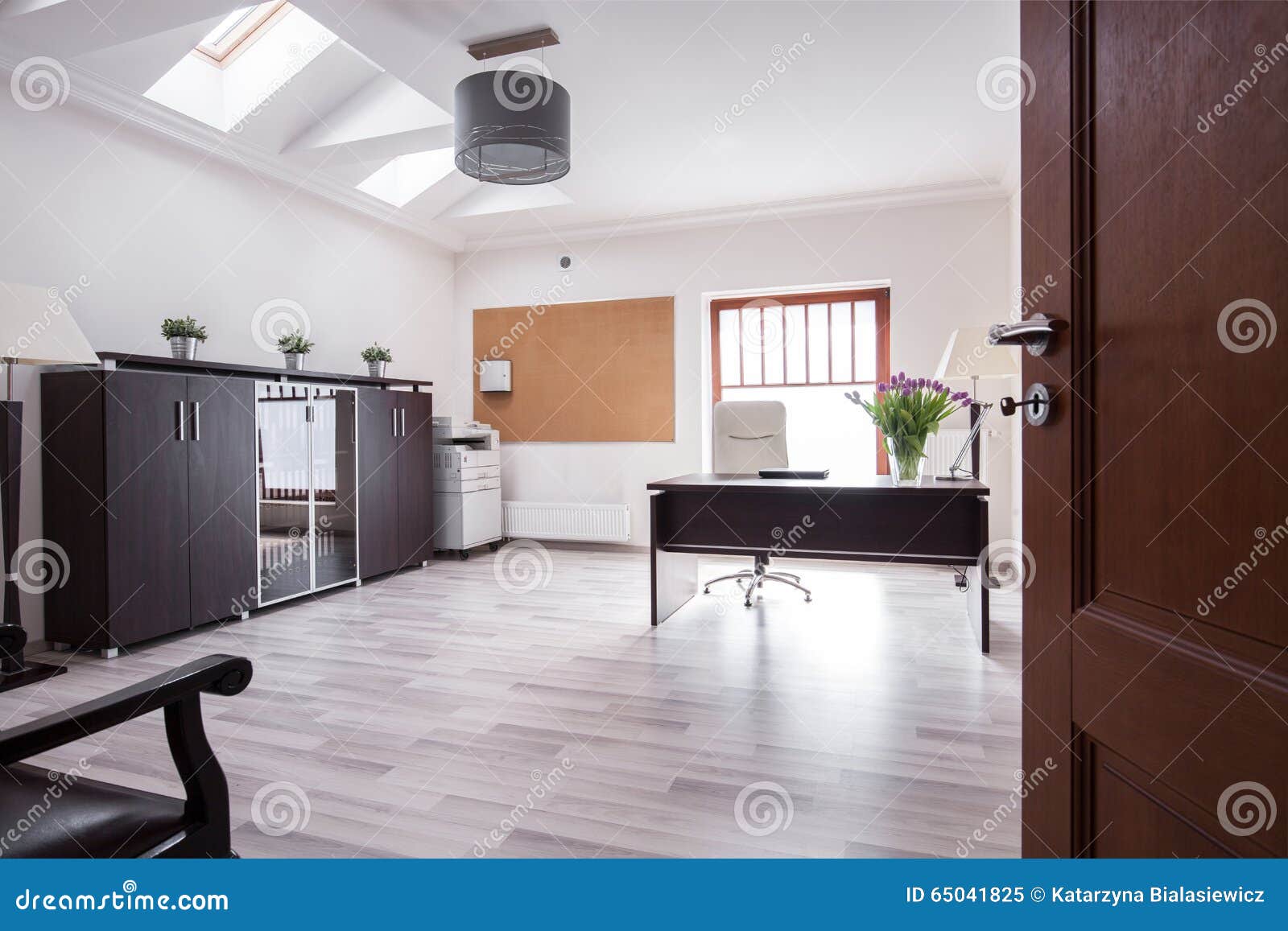 Stylish Office in Luxury House Stock Image - Image of stylish, flower ...