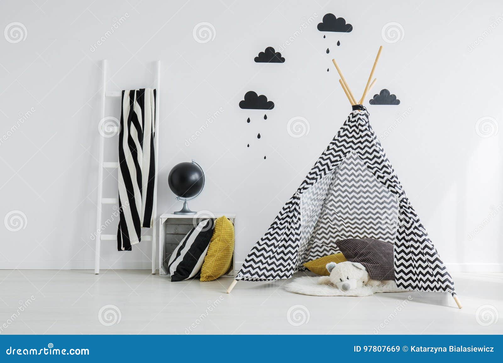 Stylish, Patterned Teepee in Bedroom Stock Image - Image of pillows ...