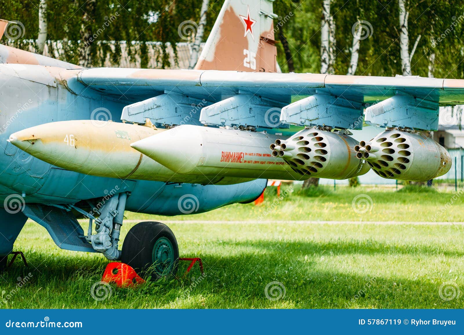 Su-17 is a Soviet Variable-sweep Wing Fighter Editorial Stock Image ...