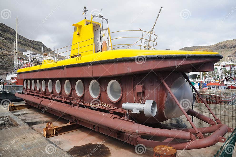 Submarine in dry dock stock image. Image of harbor, mogan - 14339669
