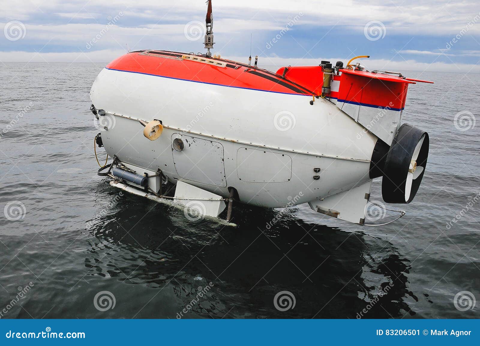 Submarine Researching Waters Stock Image - Image of dive, deep: 83206501