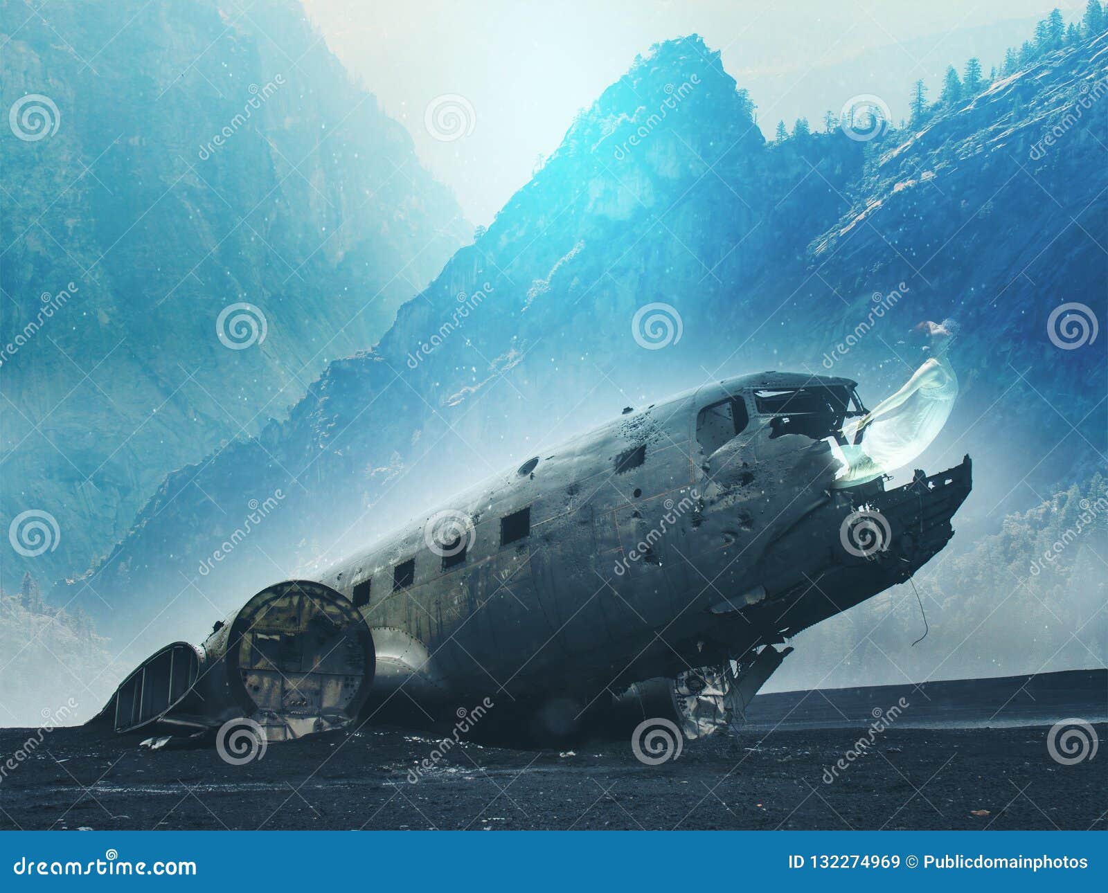 Submarine, Shipwreck, Glacial Landform, Mountain Picture. Image: 132274969