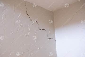Subsidence Crack in Corner of Wall and Ceiling Stock Photo - Image of ...