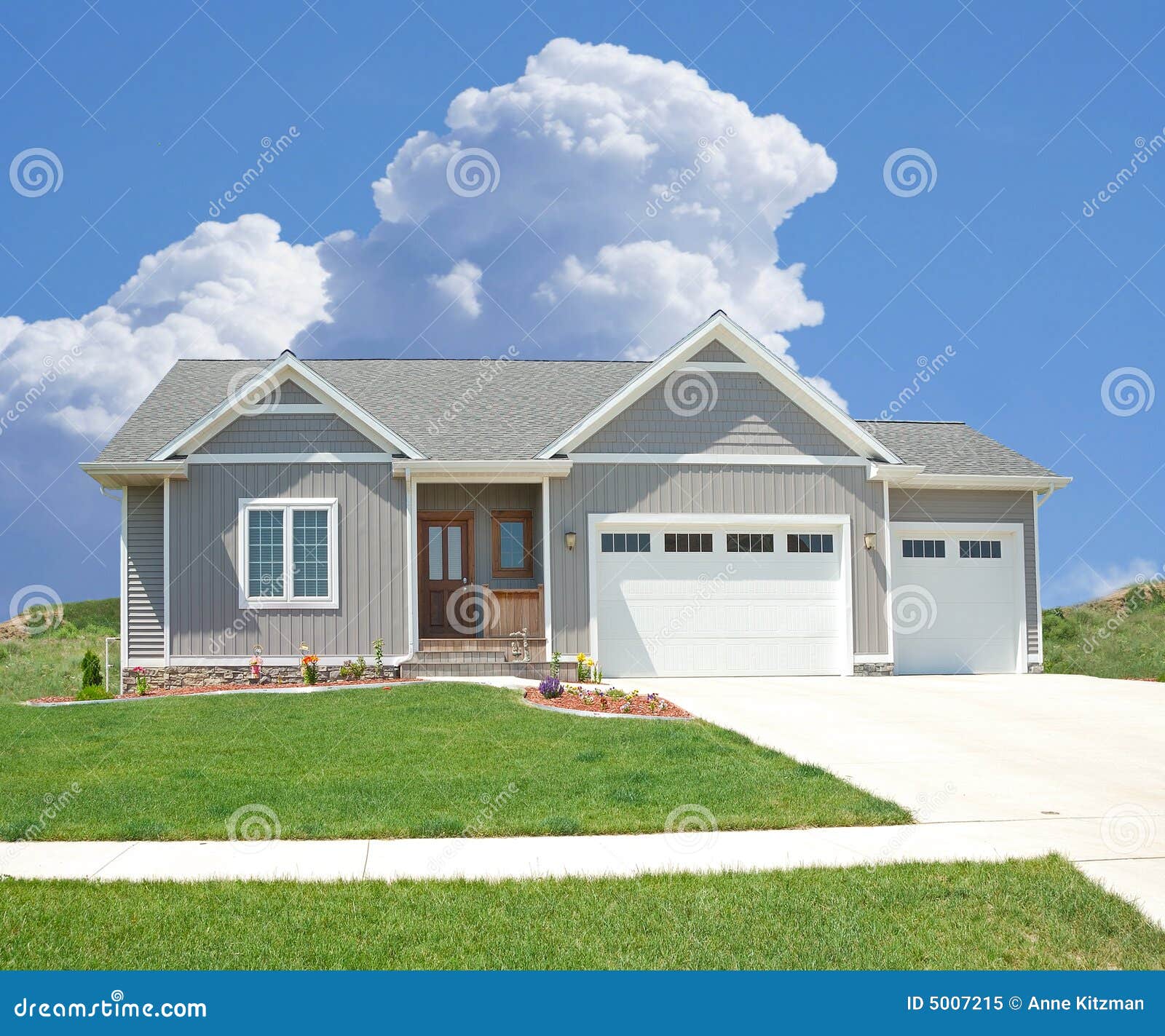 Suburban Home stock image. Image of house, daytime, construction - 5007215