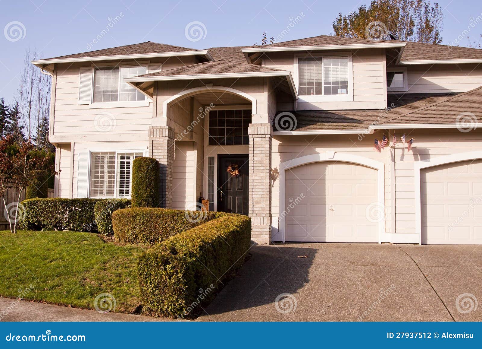 Suburban house stock photo. Image of entrance, neighborhood - 27937512